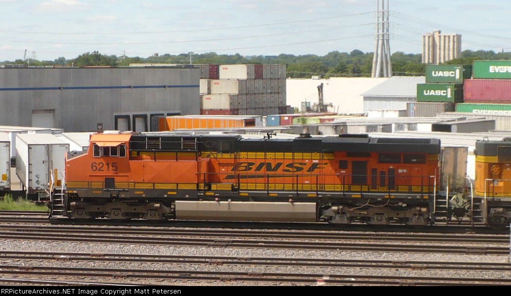 BNSF 6215